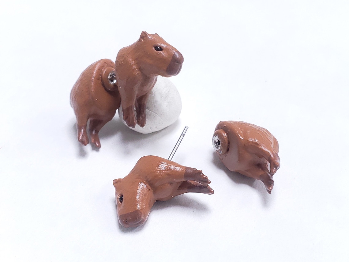 Hand Painted Capybara Earrings 3D Printed - Etsy