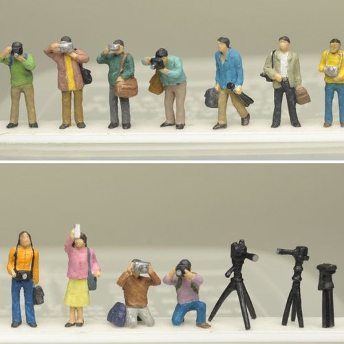 Diorama Series 1:150 Scale Miniature Humans People Taking | Etsy