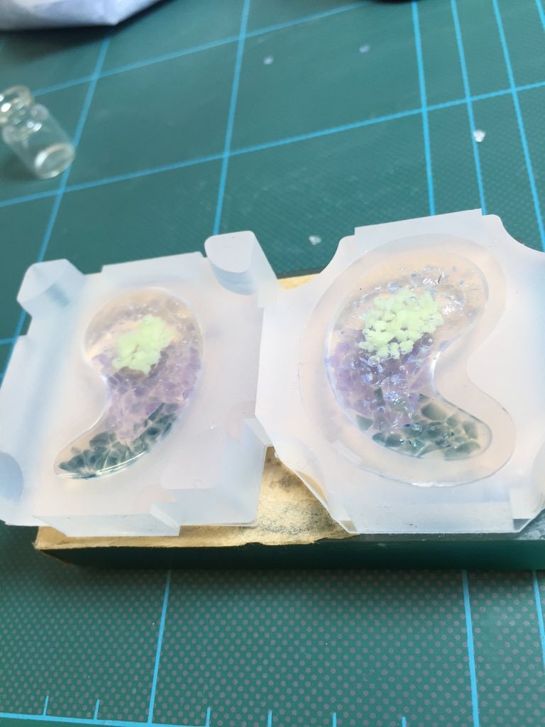 Silicone Resin Mold Crescent Moon Drop Mold Available in 2 | Etsy