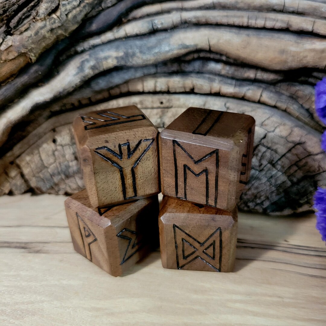 Walnut Elder Futhark Rune Dice: YGGDRASIL - Etsy
