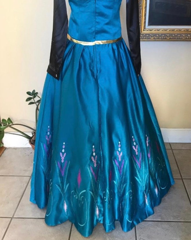 Custom Queen Transformation Costume With Cape Front or Back Opening - Etsy