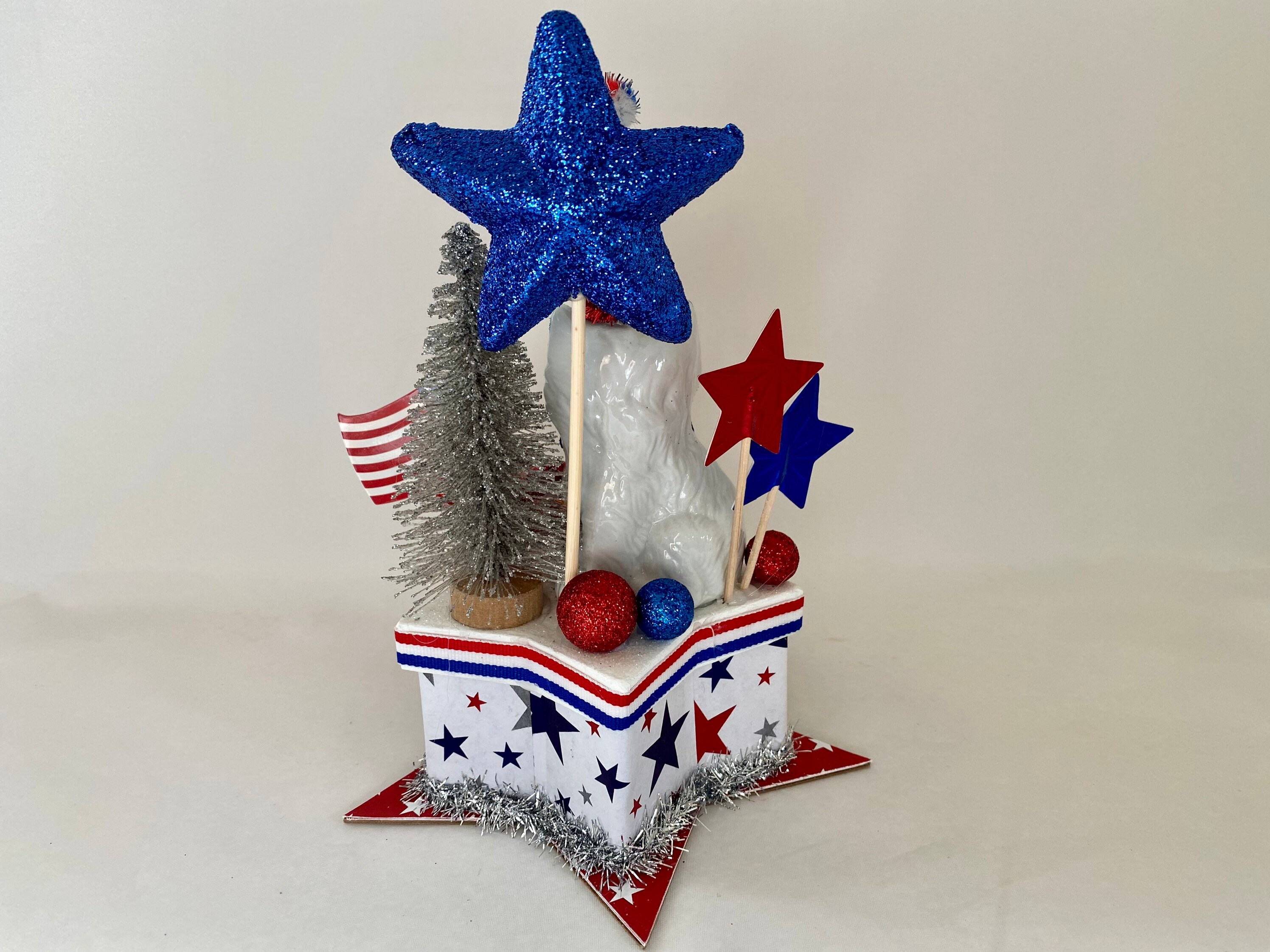 White Cat PATRIOTIC Assemblage OOAK Box Mixed Media Kitsch Retro 4th of ...