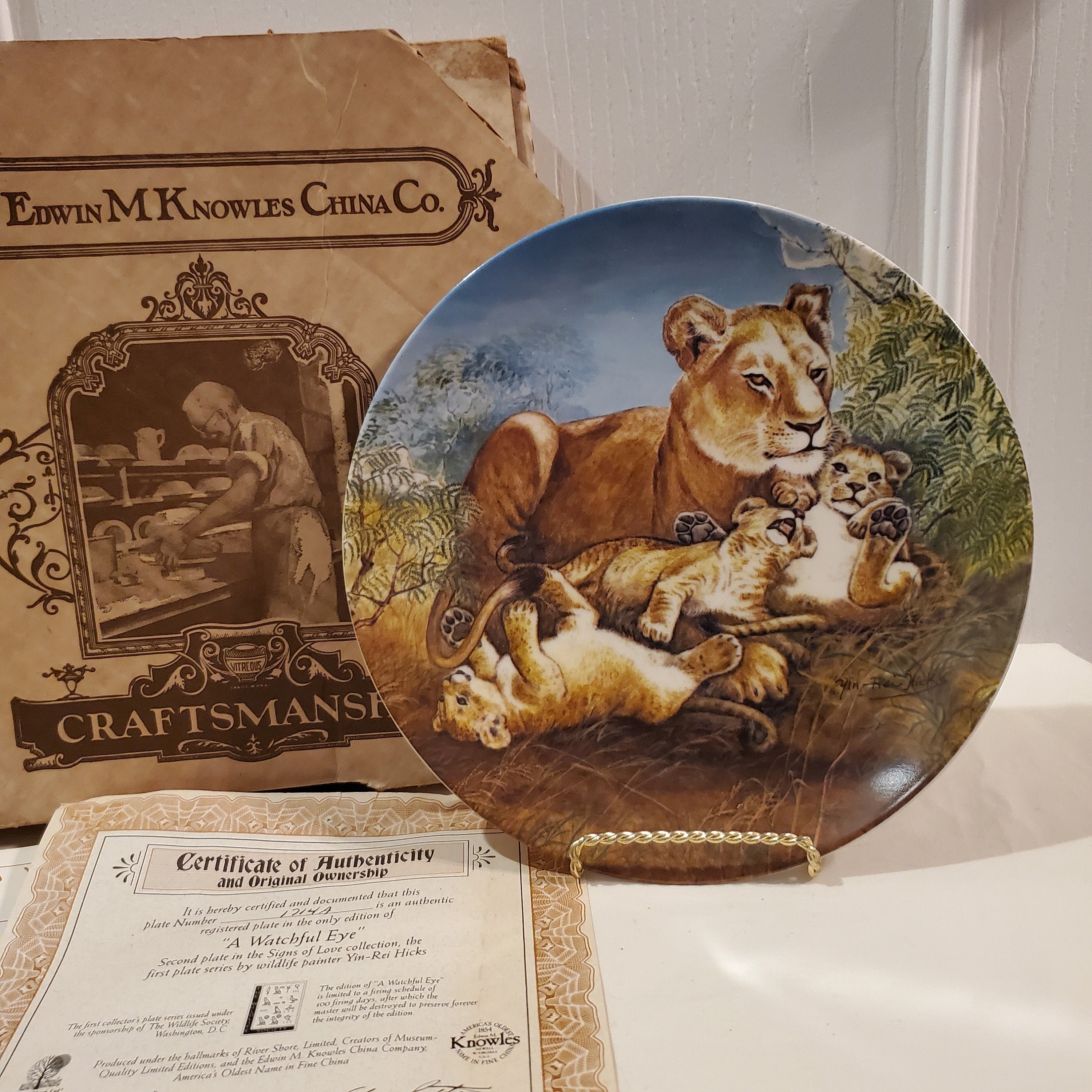 Edwin M Knowles Collectors Plate A Watchful Eye by Yin-rei | Etsy