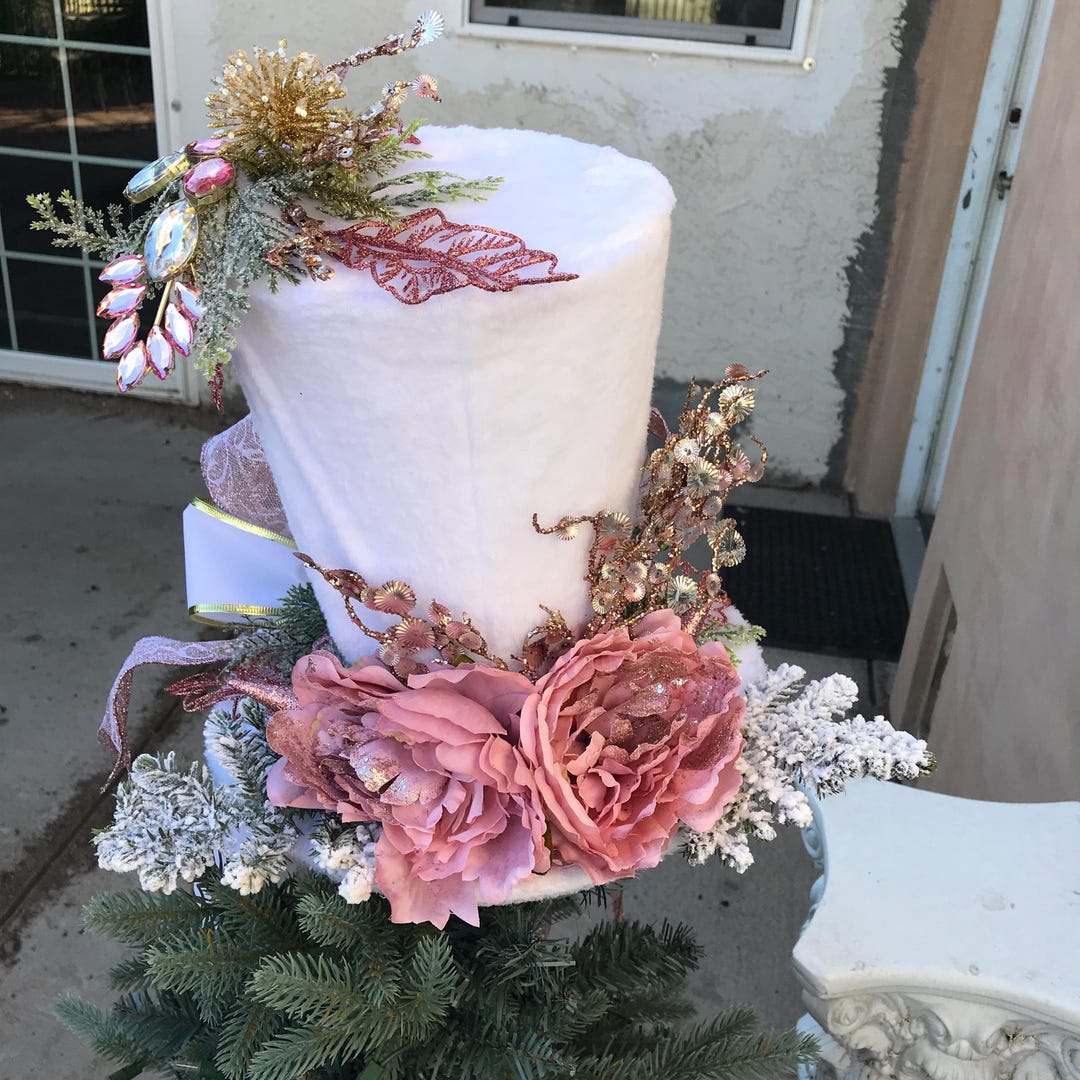 Pink Tree Topper, White and Pink Hat, Tree Topper, Pink Christmas Tree ...