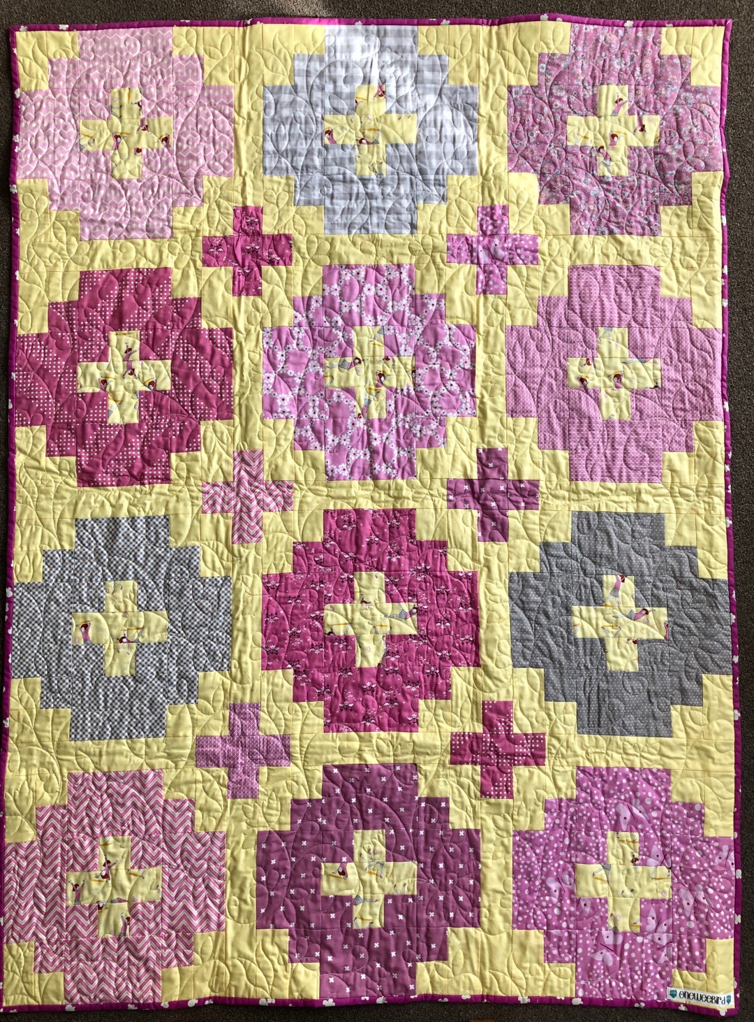 Cartwheel Girls Quilt - Etsy