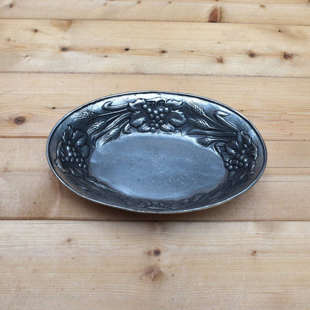 Vintage Repousse Pewter Dish, Etain Fin 95% - Etsy