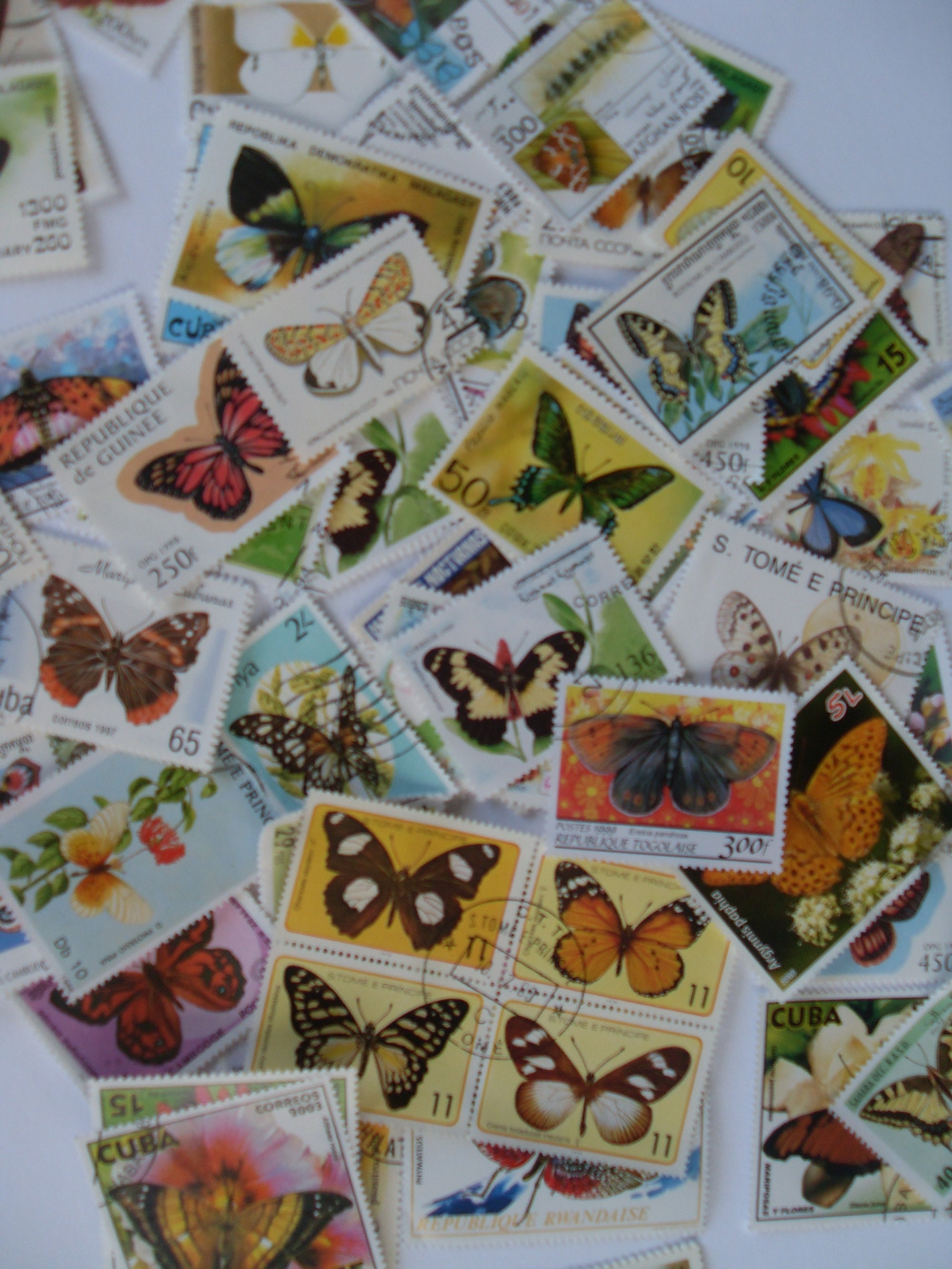 Butterfly Postage Stamp Pack Beautiful Stamps for Collecting or Craft ...