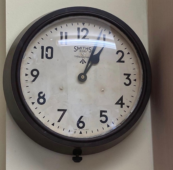 Rare Ww2 smiths military clock - Gem