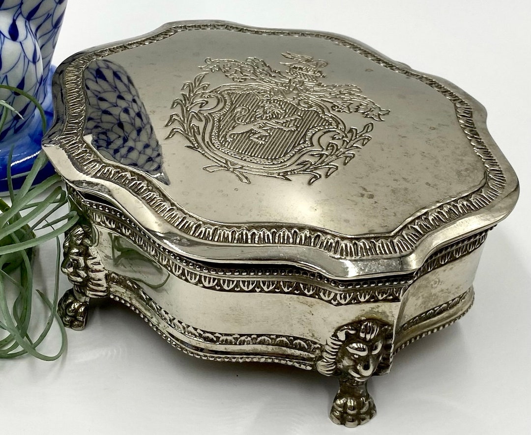 Art Nouveau Lion Crest Jewelry Box | International Silver Co ...