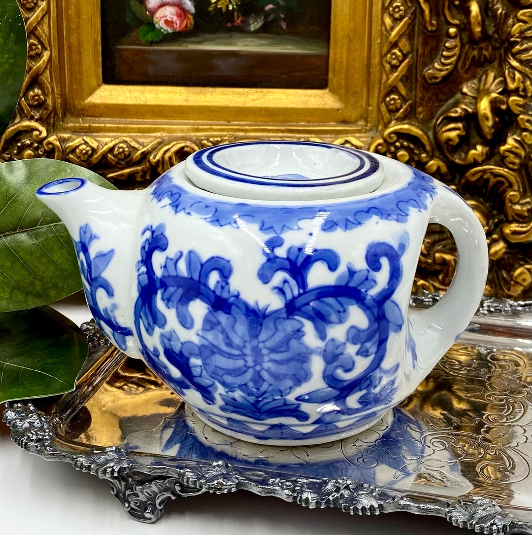 Darling Vintage Tea Pot | Individual Tea Pot With Built-in Strainer ...