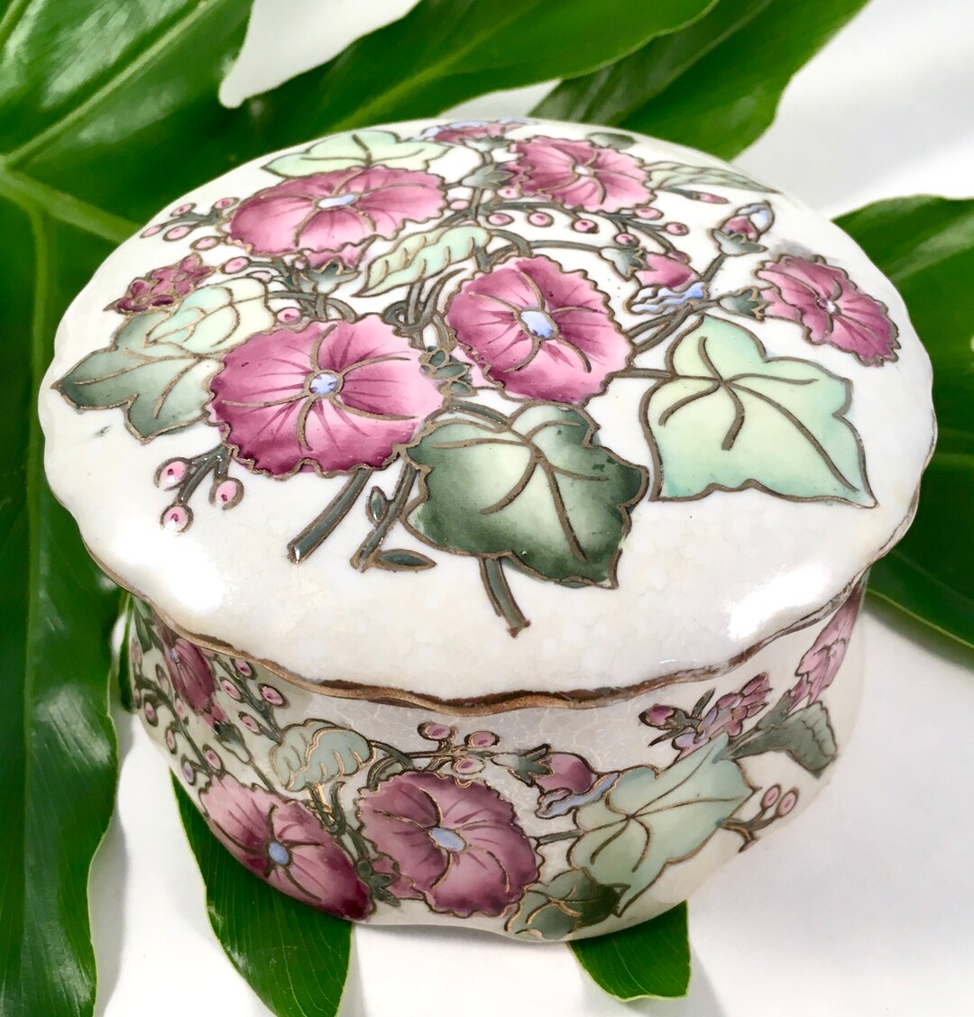 Vintage Retro Trinket Box | Round Ceramic Trinket Box | Ring Box ...
