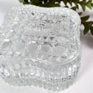 Vintage Retro Pressed Glass Trinket Box | Ring Box | Jewelry Box Clear ...