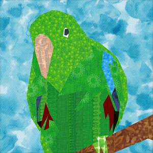 18 Inch Male Eclectus Parrot Paper Piece Quilt Pattern - Etsy