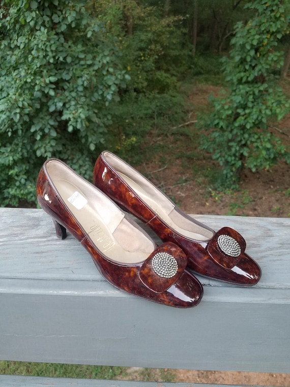 1960s pumps tortoise shell patent leather vintage 60s… - Gem