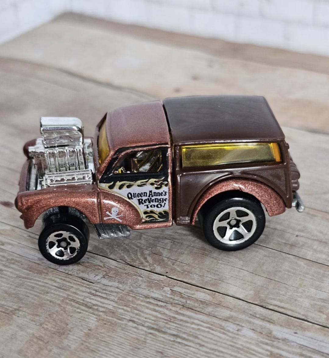 Hot Wheels 2001 MG Rover Queen Anne’s Revenge Too Brown Diecast Car ...