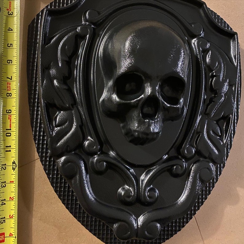 Skull Crest Mold - Etsy