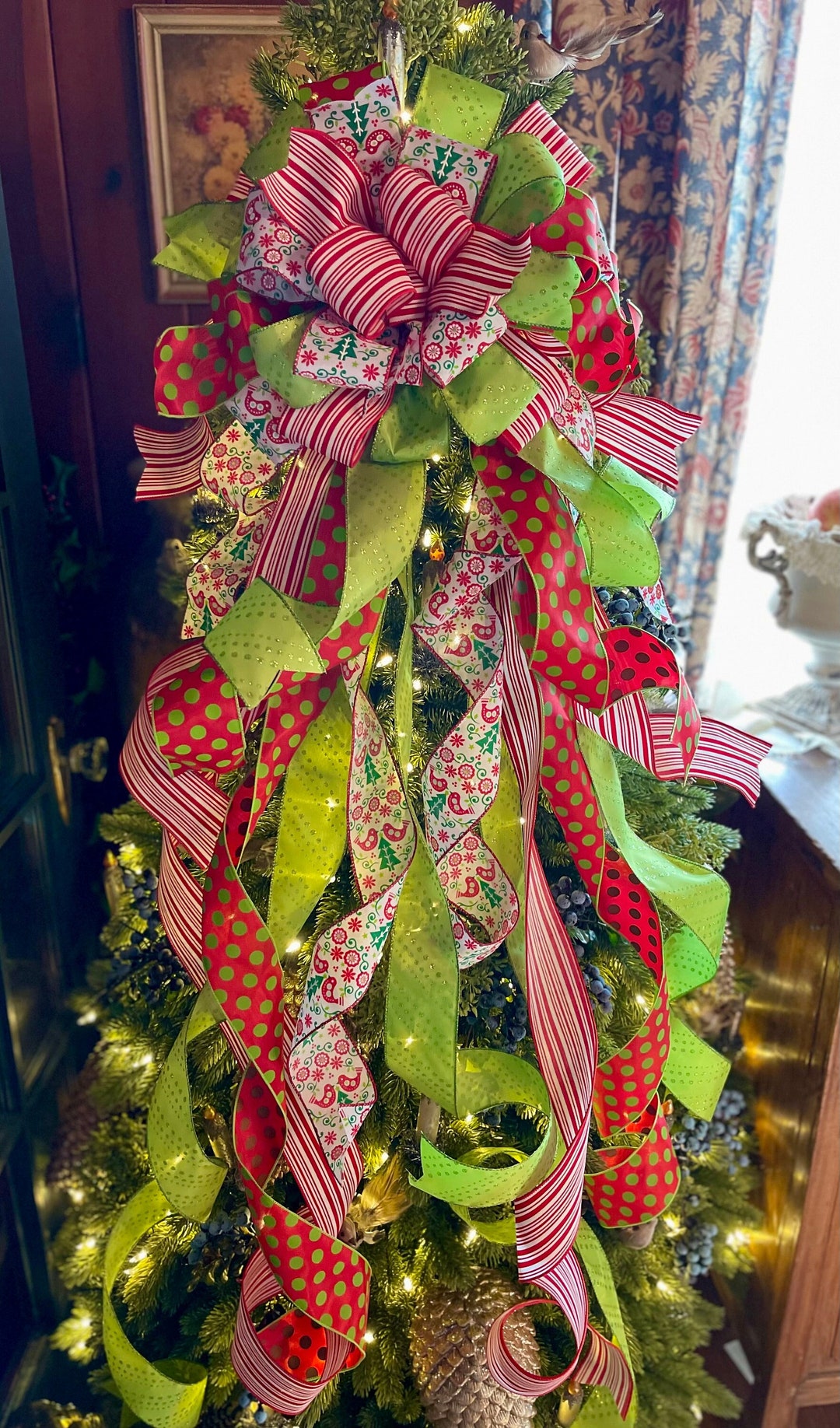 The Sicilia Red Green & White Christmas Tree Topper Bow, XXL Xmas Bow ...