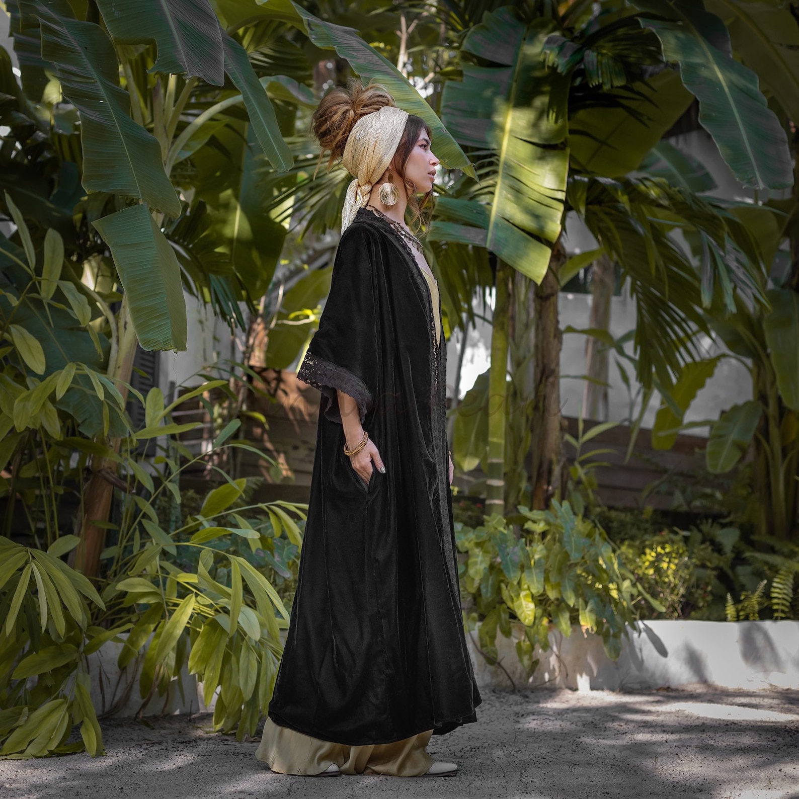 Handmade Onyx Noire Velvet Duster – Lace Trim Kimono Coat | Misty - Etsy