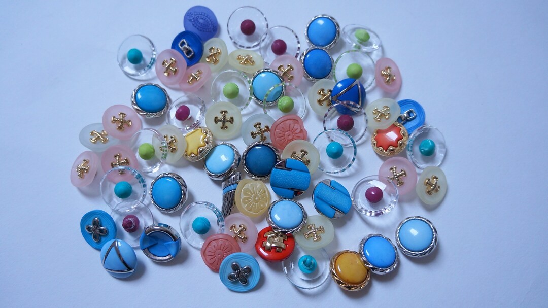 Buttons Set Mix 65 Pieces Mix Color MEDIUM Buttons for Decoration to ...