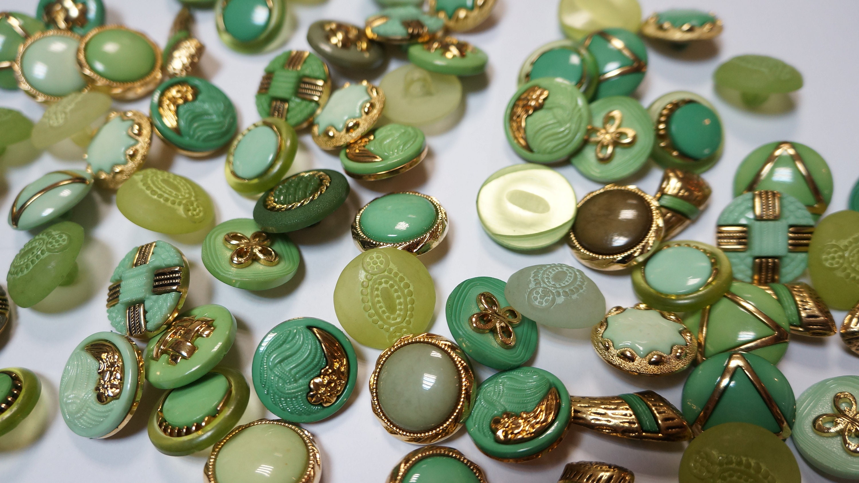 Buttons mix light green gold tone 65 pieces mix green buttons | Etsy