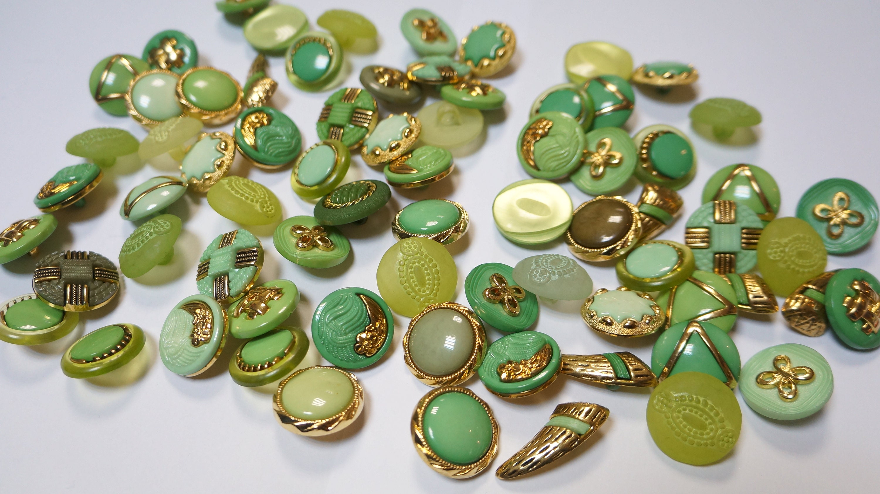 Buttons mix light green gold tone 65 pieces mix green buttons | Etsy