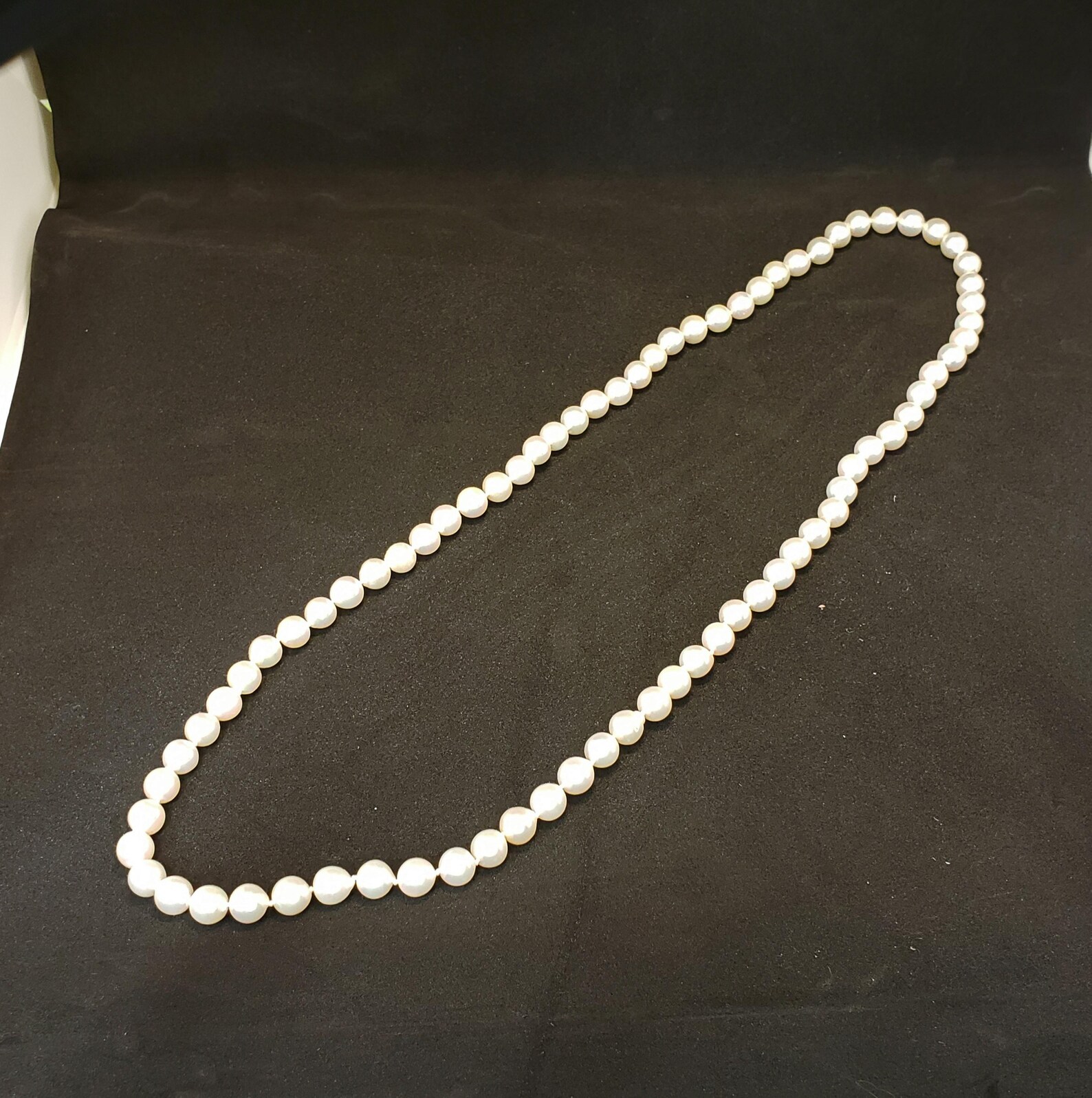 33 Inch Opera Length Akoya 9.5 to 9.8 Millimeter Continuous Pearl ...