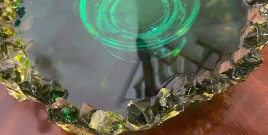 Beautiful Green Resin Platter - Etsy