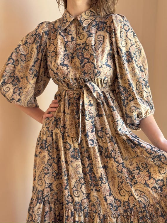70s Jeanette by Evelyn de Jonge Paisley Tier Circle S… - Gem