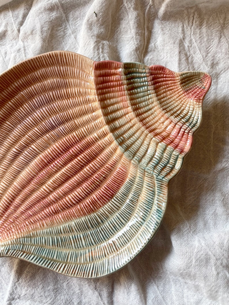 Vintage Fitz and Floyd Omnibus Multi Colored Shell Plate | Conch ...