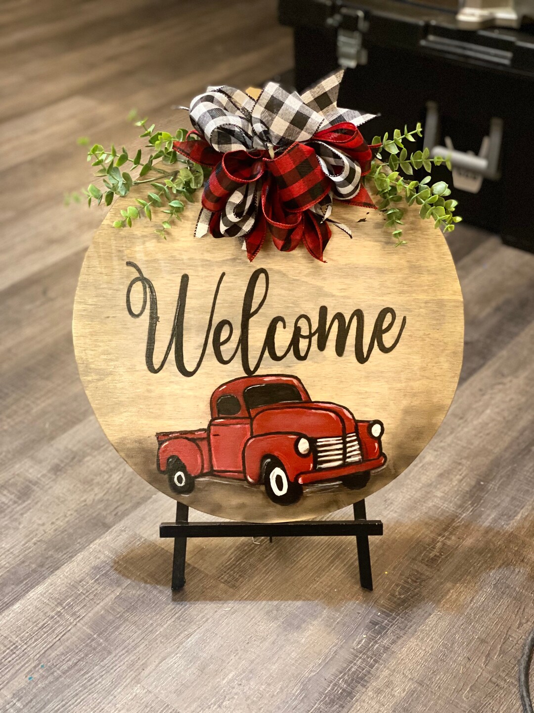Red Truck Welcome Sign, Door Hanger, Wreath - Etsy