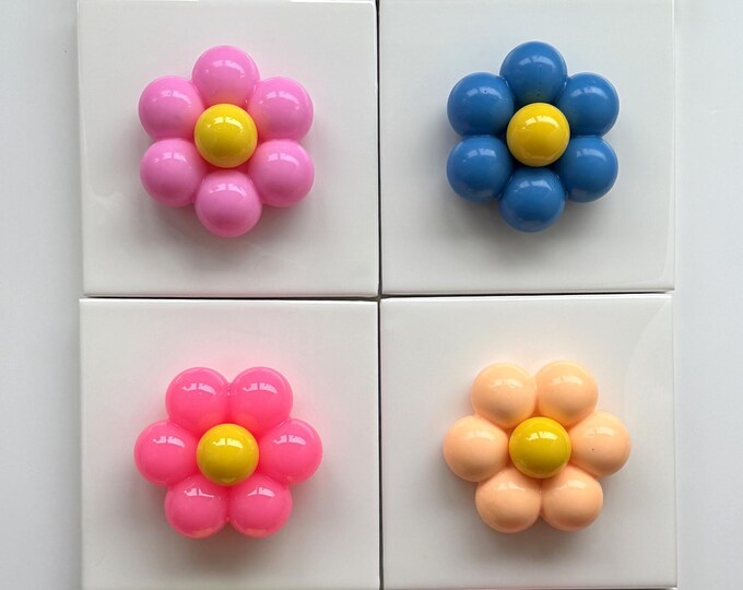 Bubble Daisy Painting, 8 Inch Pop Art Wall Hanging, 90s Nostalgia - Etsy