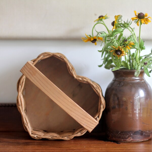 Heart Basket - Etsy