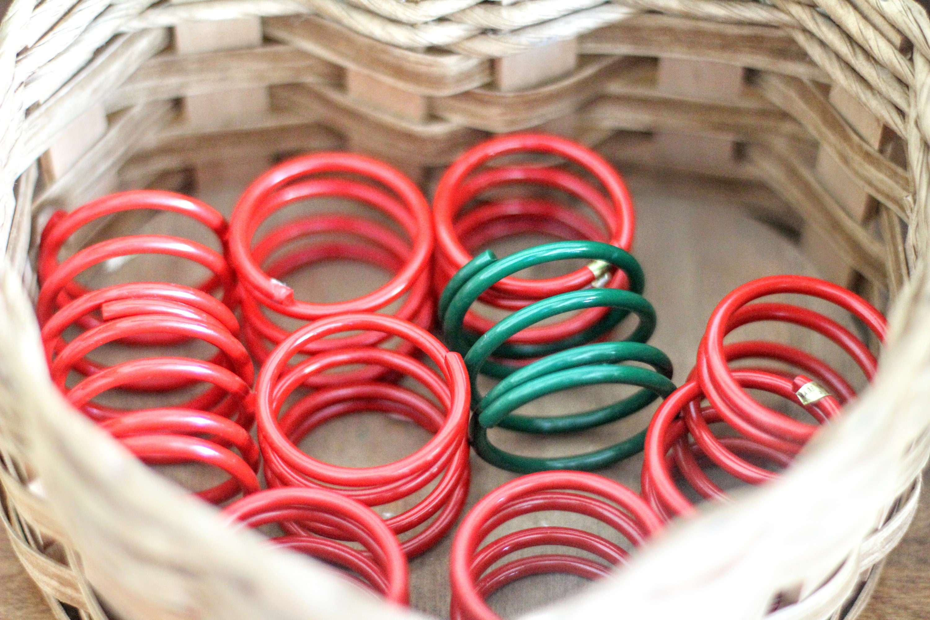 Red Wire Napkin Rings Set of Nine One Green - Etsy