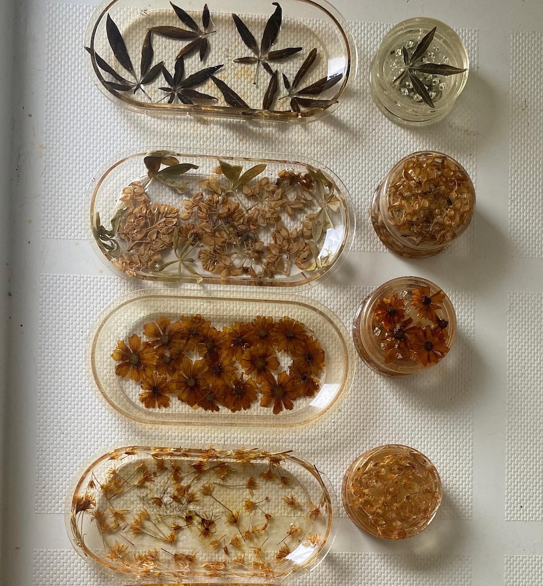 Aesthetic Wildflower/nature Resin Grinders and Trays - Etsy