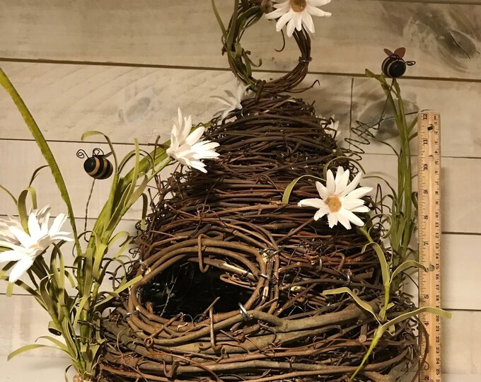 Bee Skep, Beehive, Grapevine Bee, Spring Decor, Farmhouse Decor, Bees ...