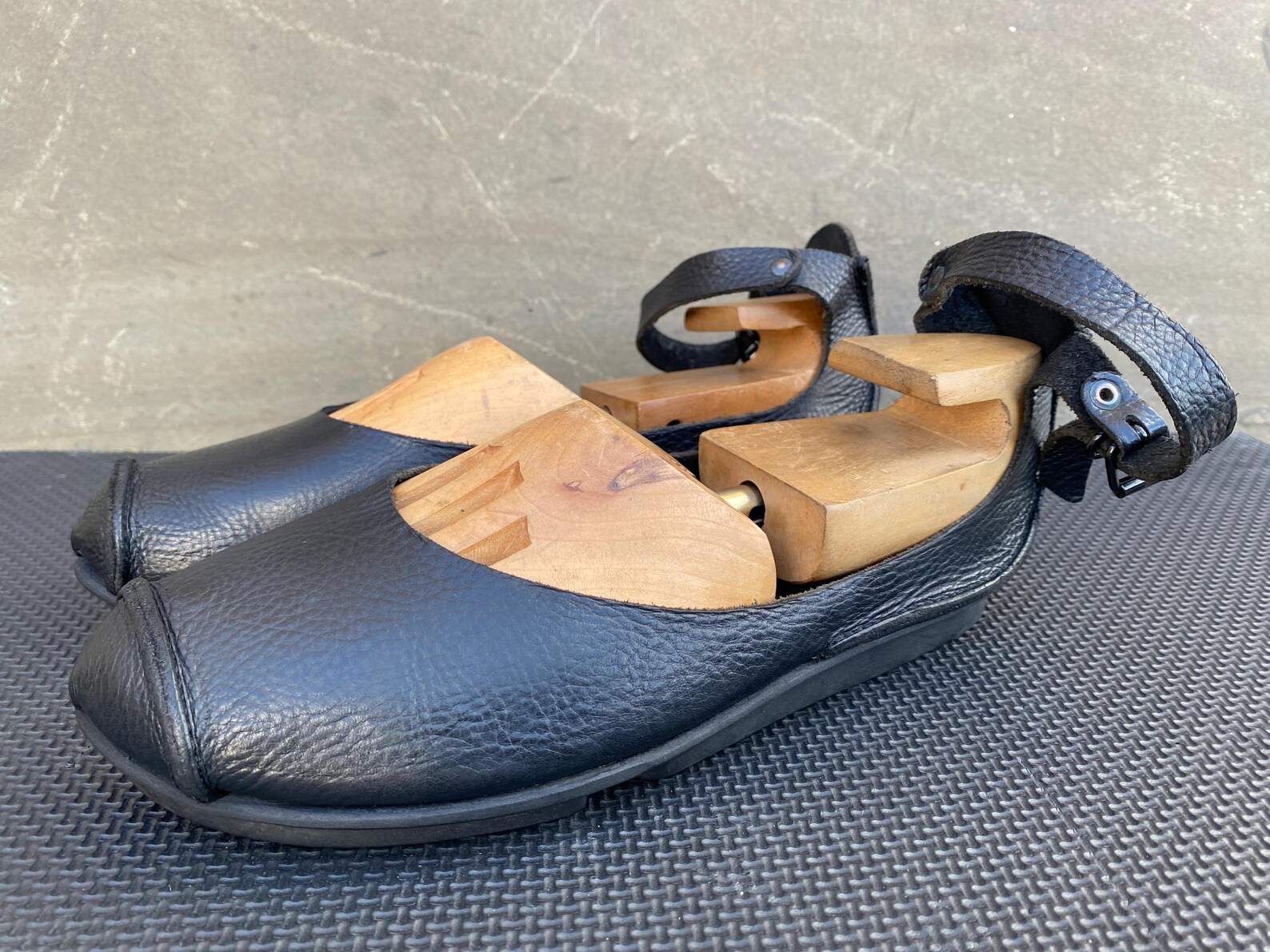 Trippen Black Medieval Leather Comfort Mary Jane Court Shoe TIDY EU 37 US 7 - Etsy