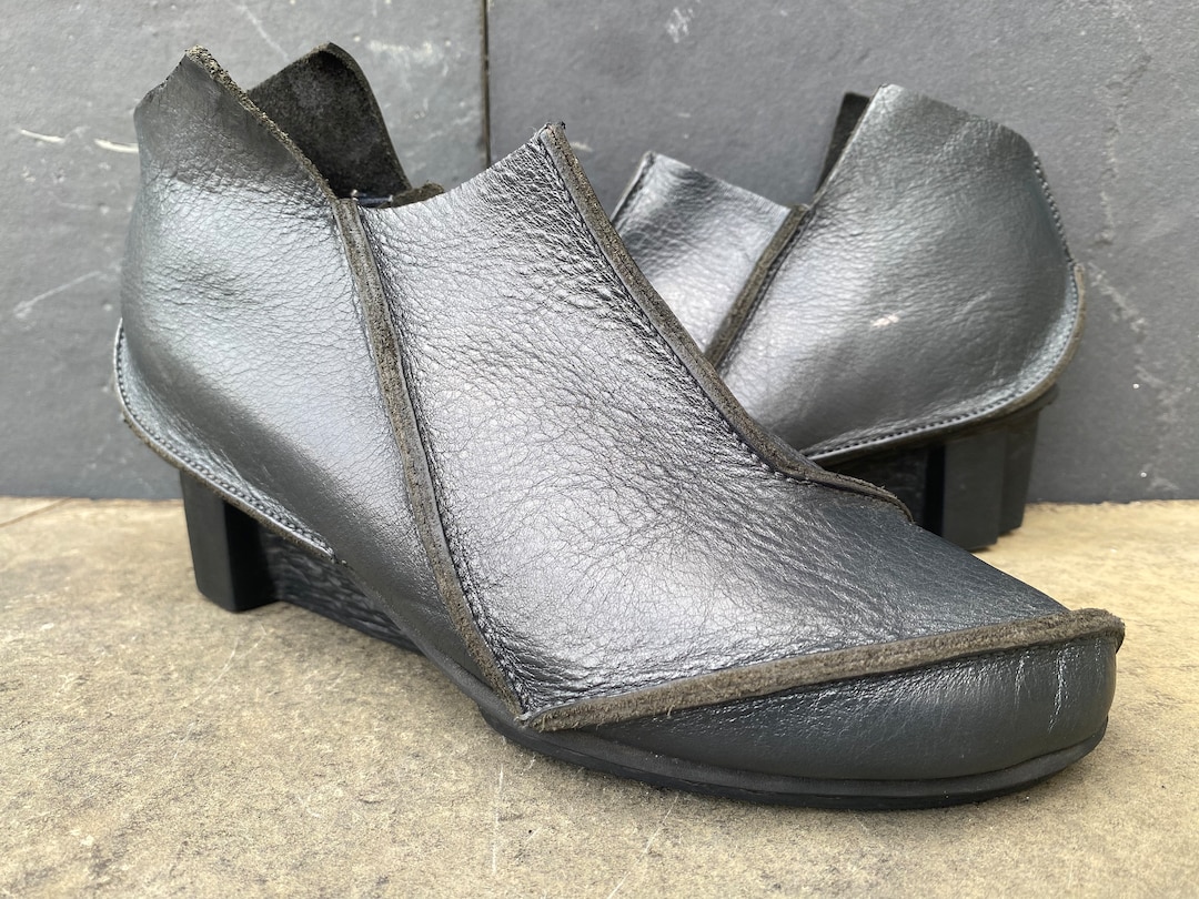 TRIPPEN Germany Women's Medieval Metallic Gray Leather Wedge Boots EU ...