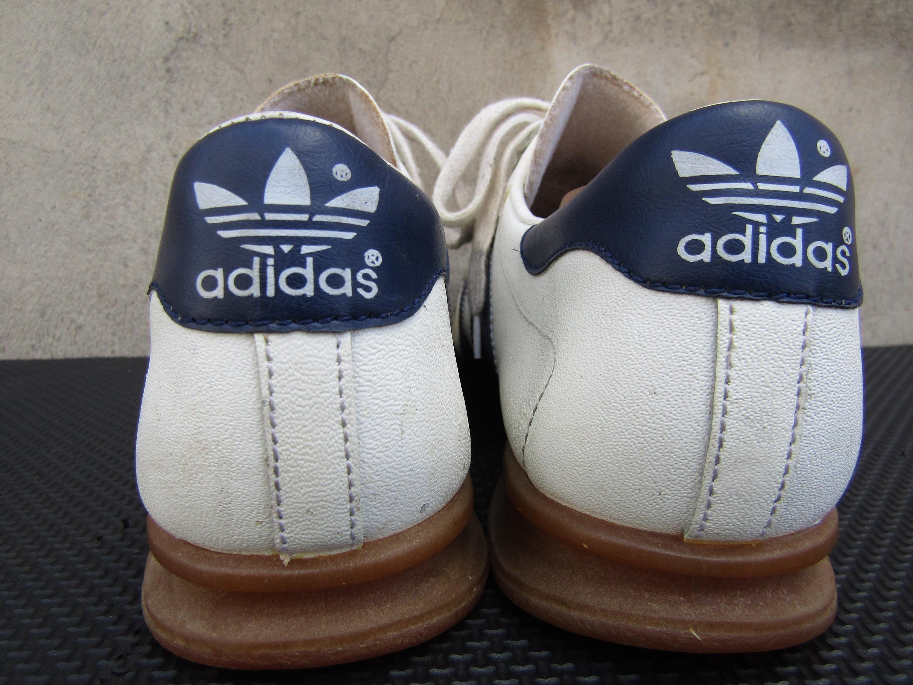 Adidas rekord store
