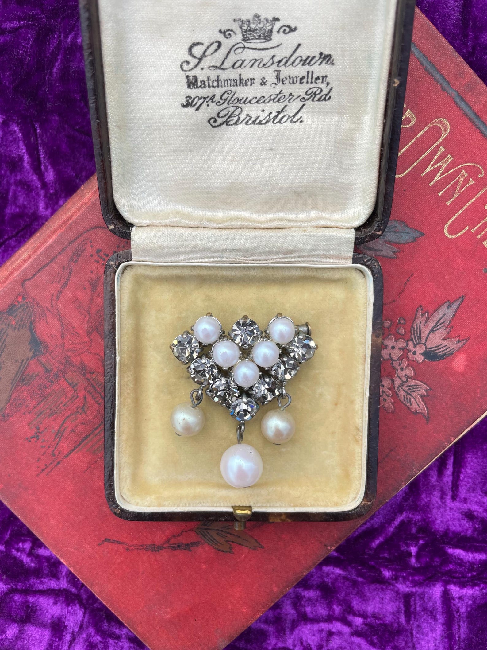 Vintage 1930s Art Deco Paste Faux Pearl Drop Geometric Chevron Trombone ...