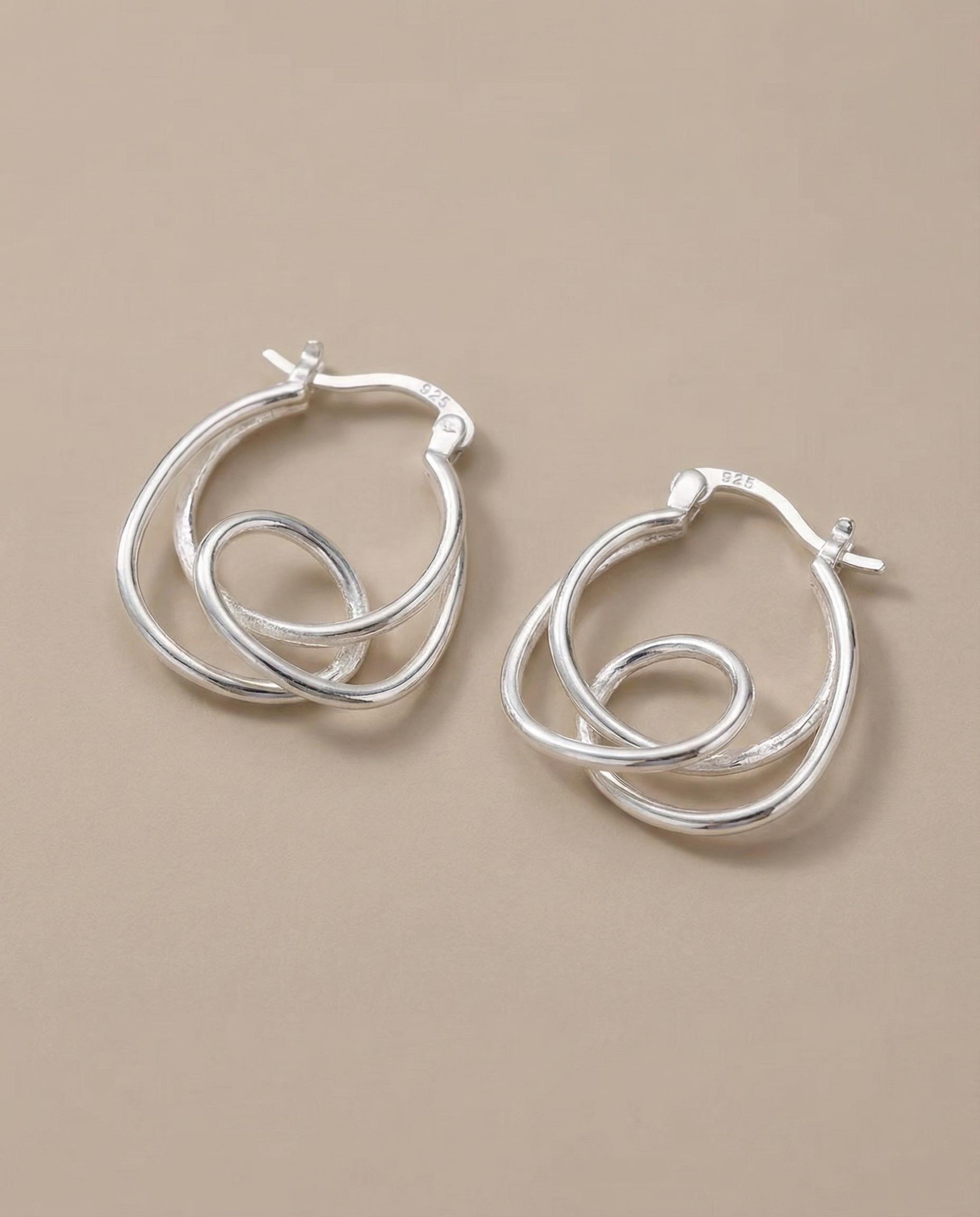 Silver or Gold Wire Twist Hoop Earrings - Etsy