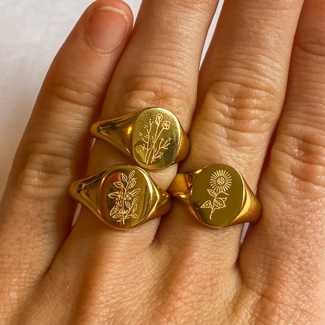 Wild Flower Engraved 18k Gold Unisex Family Style Signet Unisex Style ...