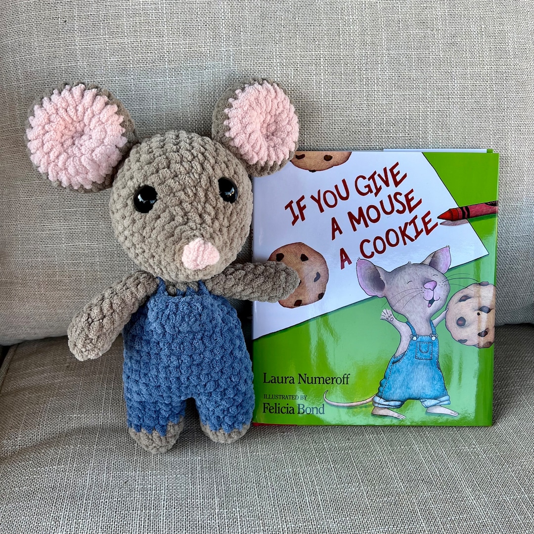 If You Give a Mouse a Cookie Inspired Book Buddy MADE TO ORDER - Etsy