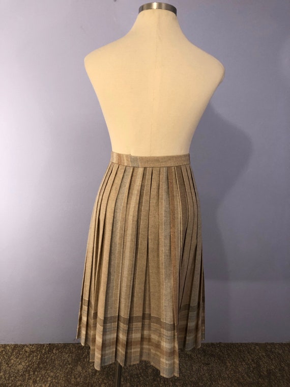 1980's does 1950's Wool Riding Skirt by Clyde || Plea… - Gem