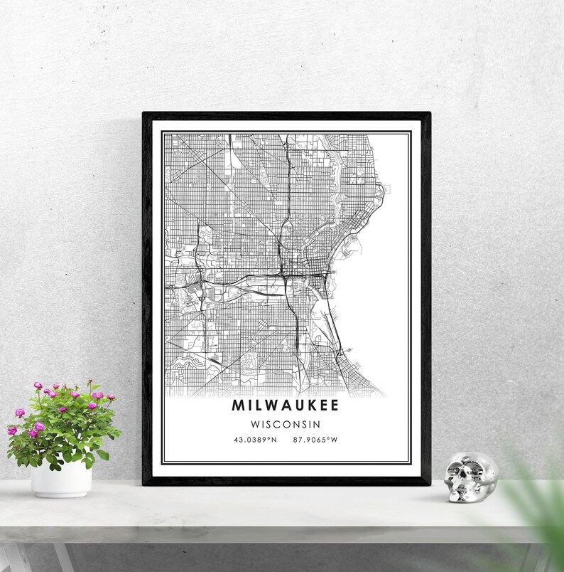 Milwaukee map print poster canvas Milwaukee city map print | Etsy