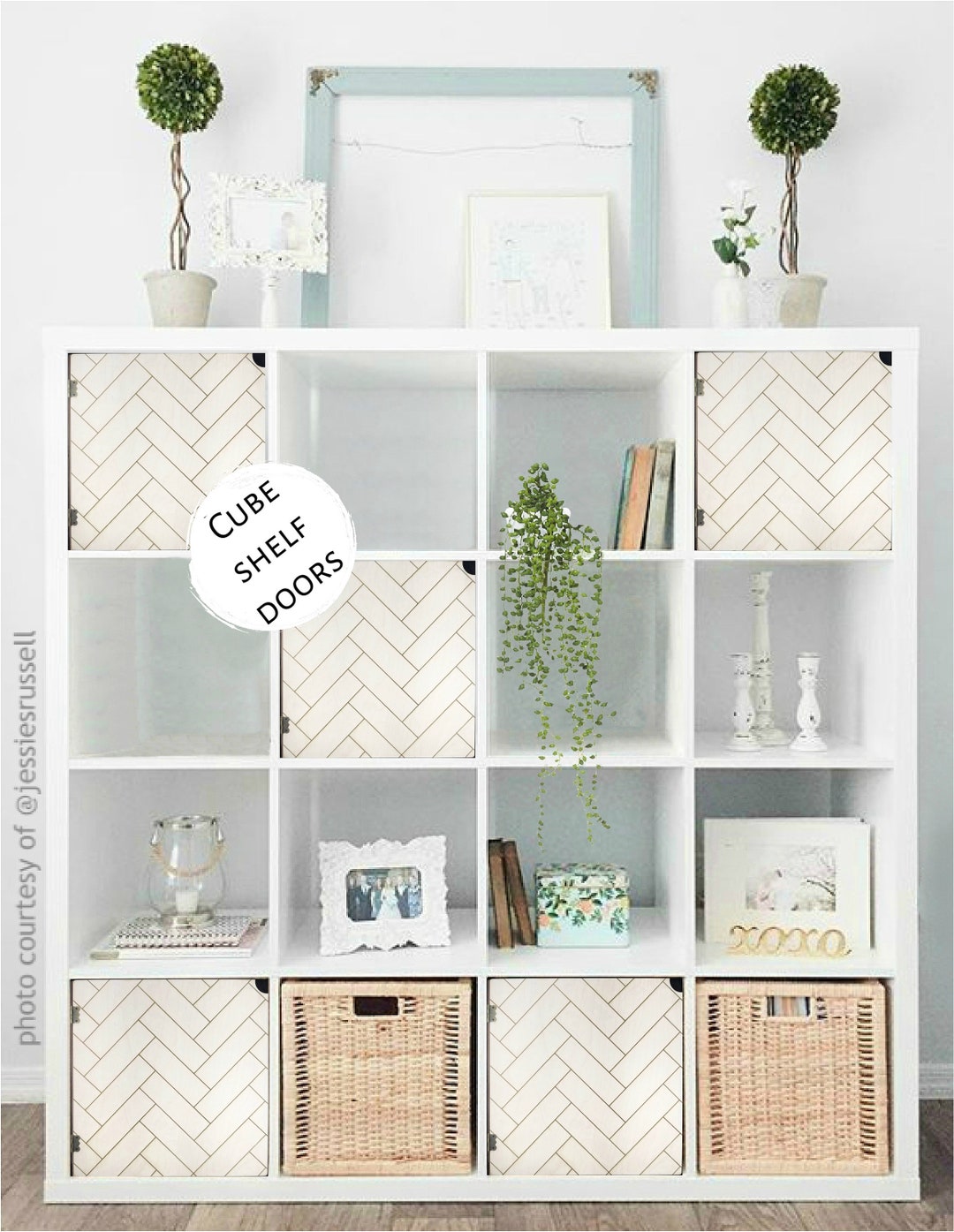 Small white cube shelf store