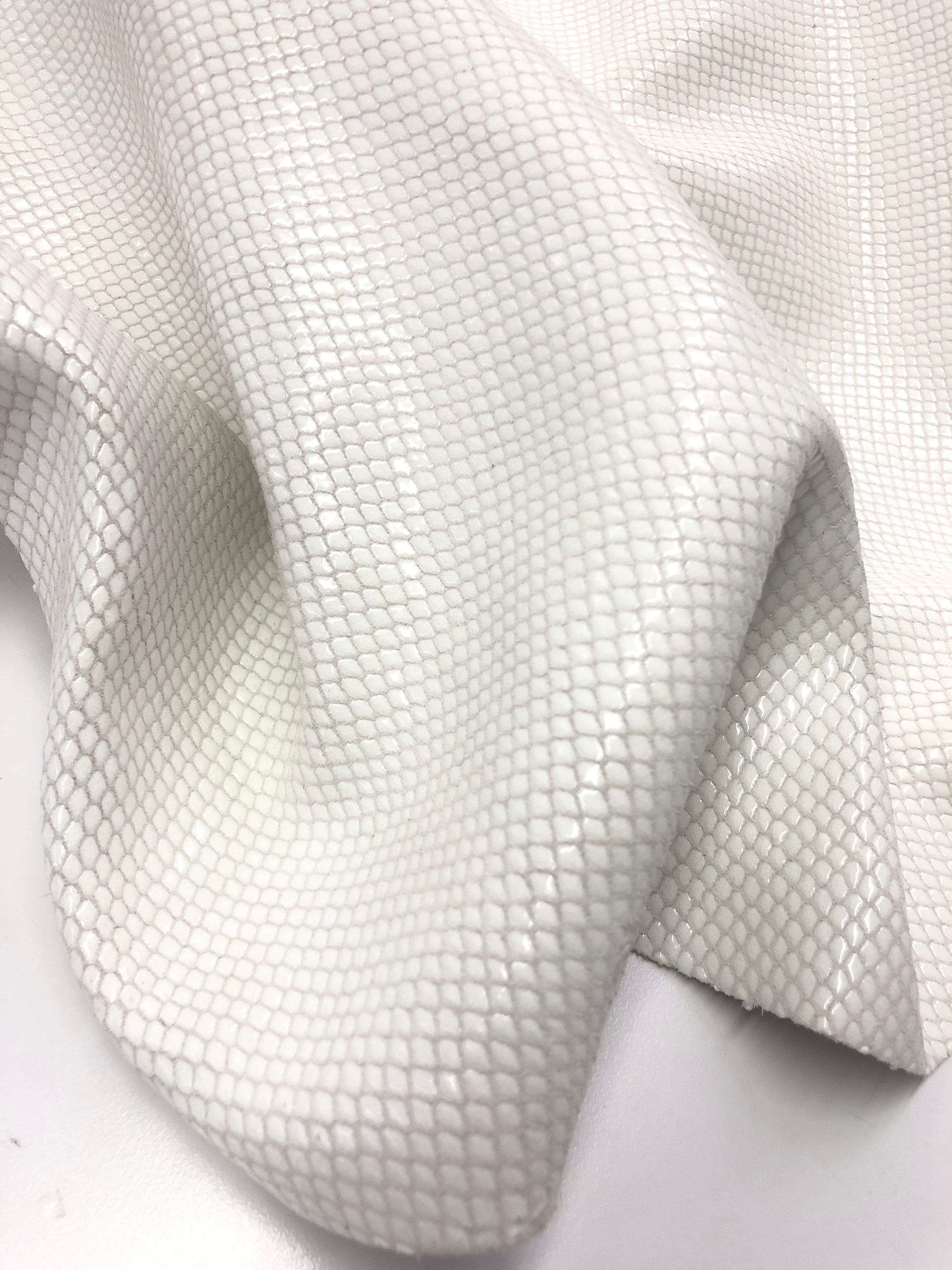 WHITE Snake 8x10 LEATHER Scale/Leather Bright | Etsy