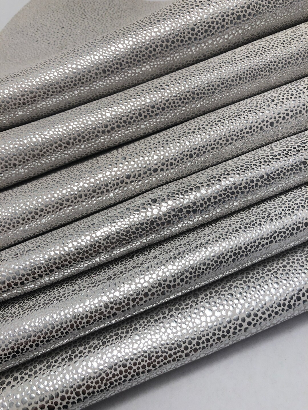 LEATHER SILVER Stingray Metallic/small Dots Printed Calfskin Suede ...