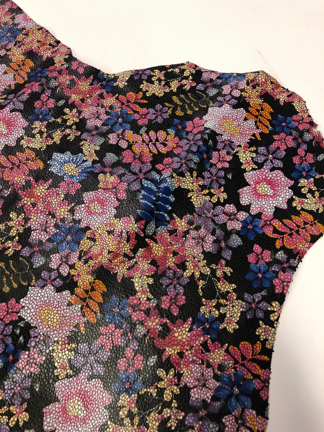 LEATHER GENUINE FLOWERS 12"x24" Pink, Blue, Yellow, Red, Green Flower ...