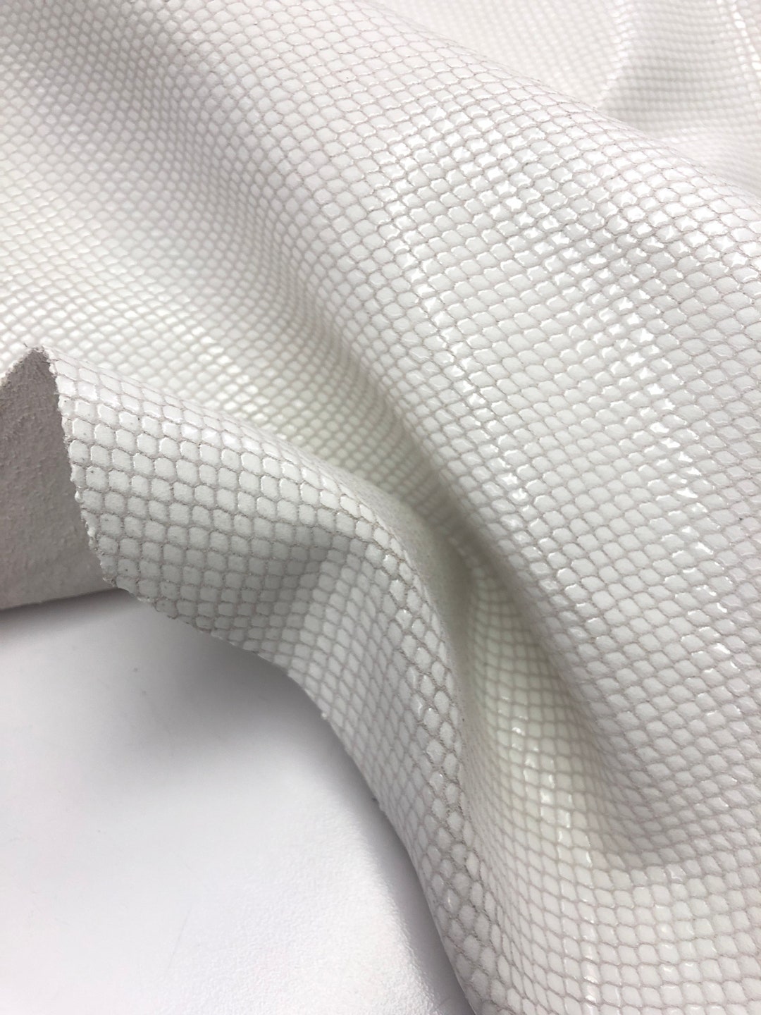 WHITE Snake 10"x10" LEATHER Scale/leather Bright Shiny Patent Look Hide ...