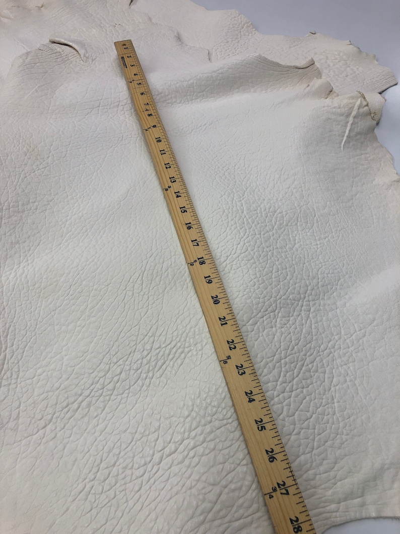LEATHER TEXTURED Goatskin Hide, Thickness 1.2 Mm, Skin Size Average 6 ...